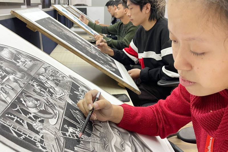 Applied Art Course, Painting Classes, Fine Arts Courses